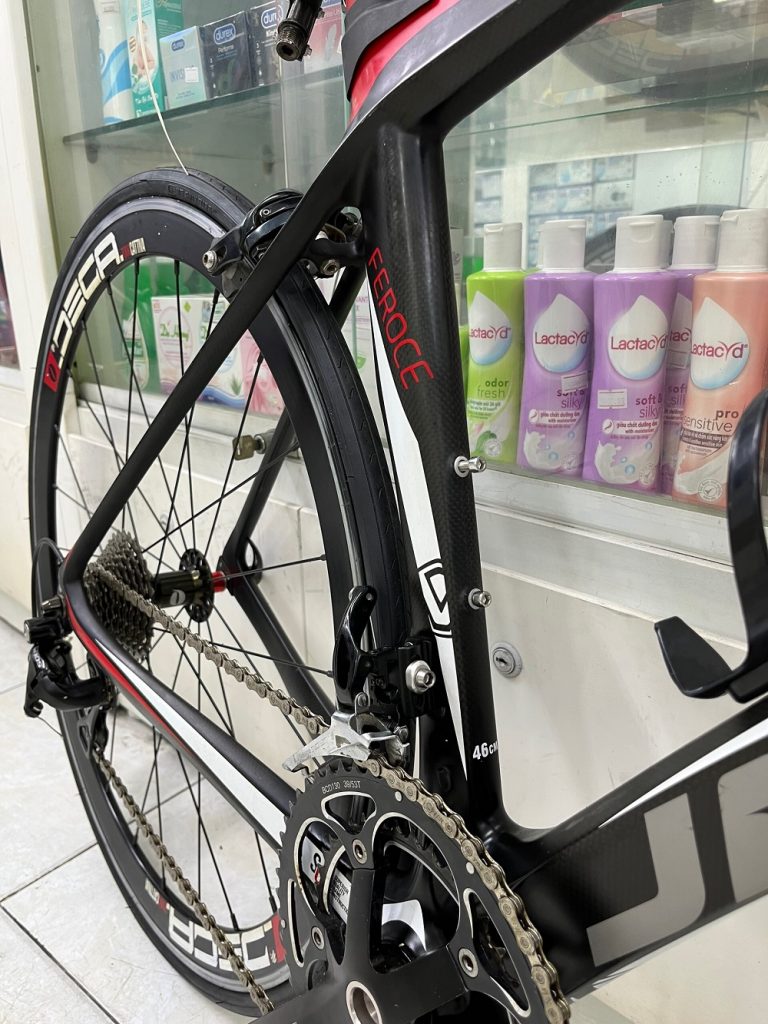 Xe đạp Java Feroce carbon group 105 – Xe đạp lướt