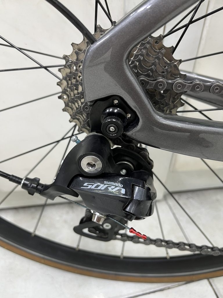 Xe đạp đua Carbon Twitter R10 - Xe đạp lướt