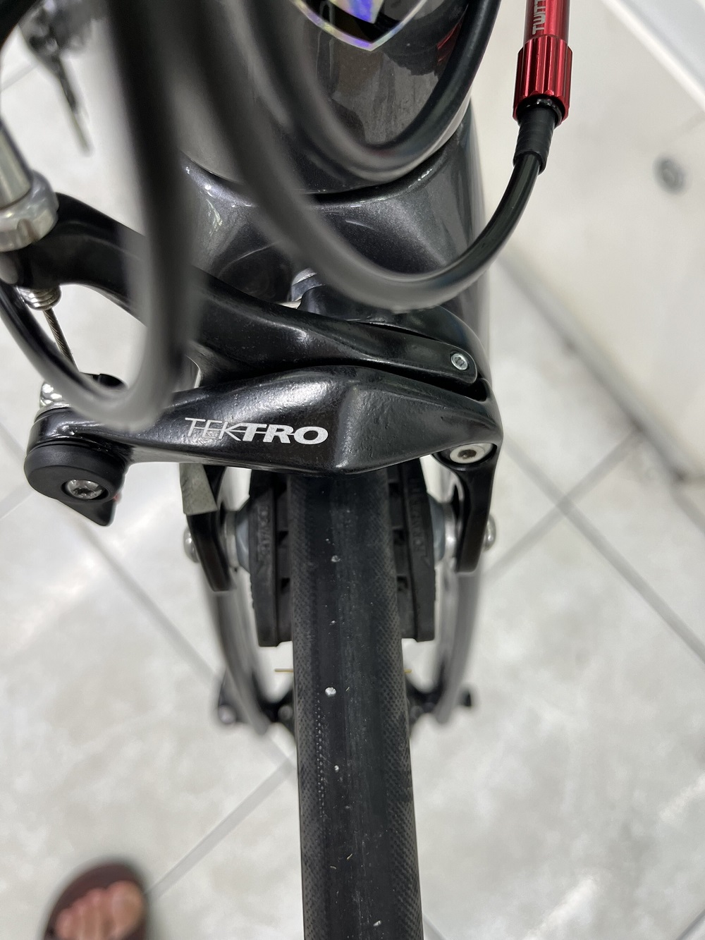 Xe đạp đua Carbon Twitter R10 - Xe đạp lướt